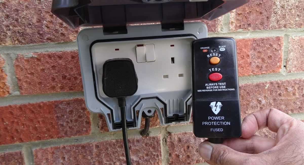 External Electrics and Sockets Installation and Repair in Leeds